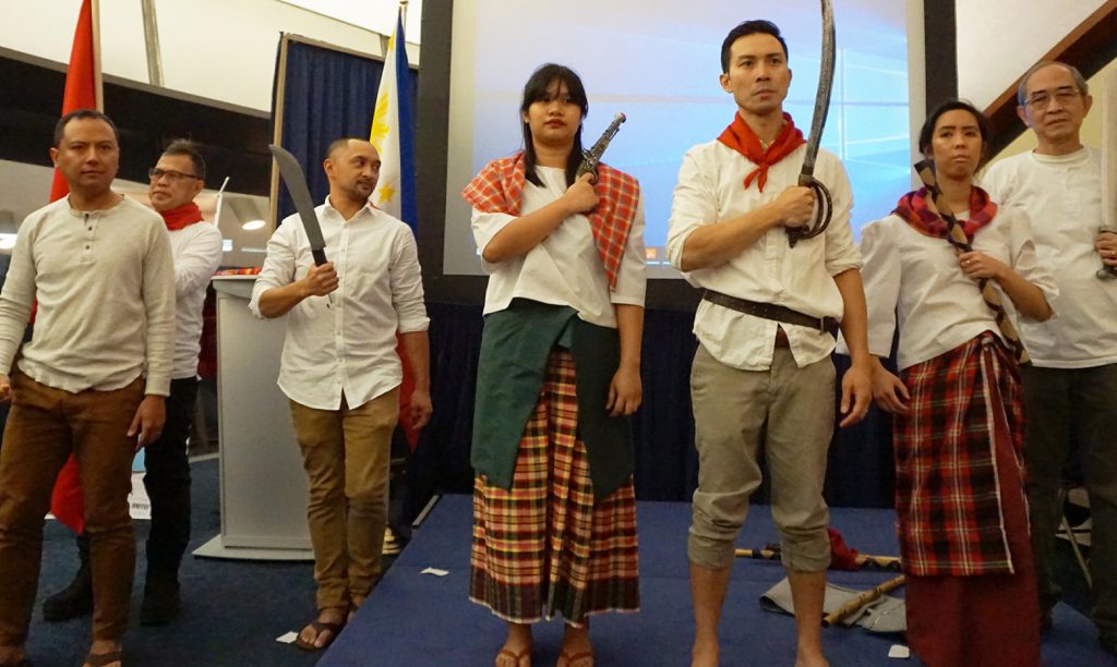 The Philippine Reporter - BoniFest art, book festival draws proud ...