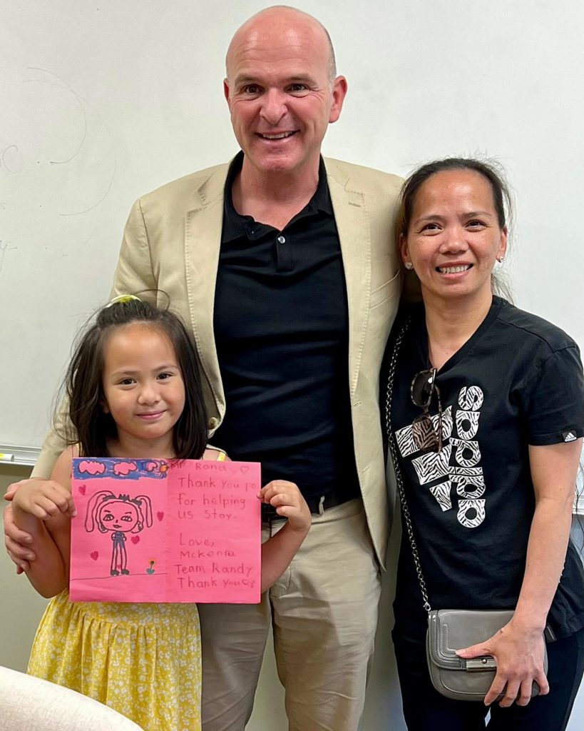 The Philippine Reporter - Vangie and McKenna celebrate with supporters ...